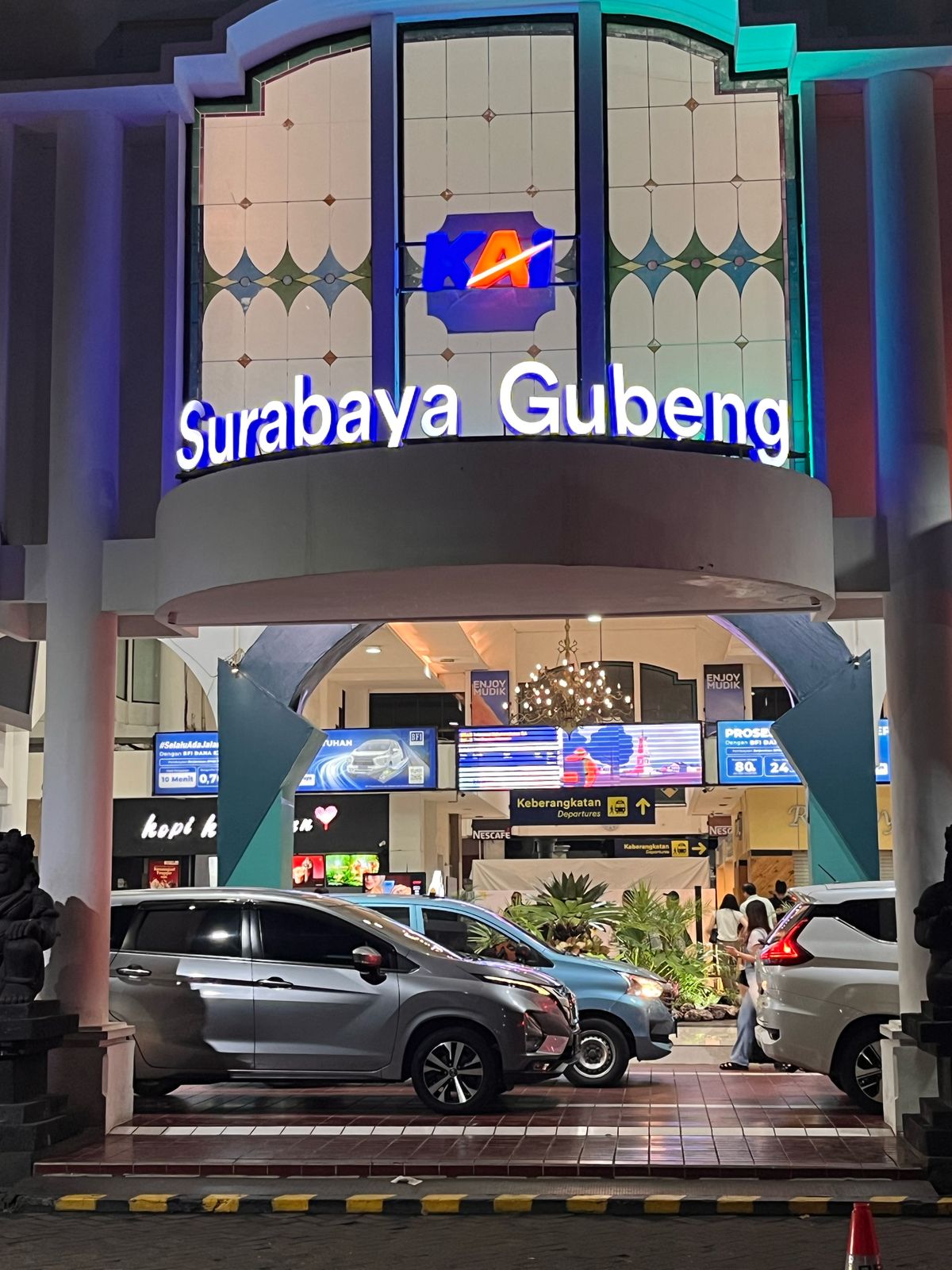 Rental Motor Stasiun Gubeng Surabaya | Rentranss